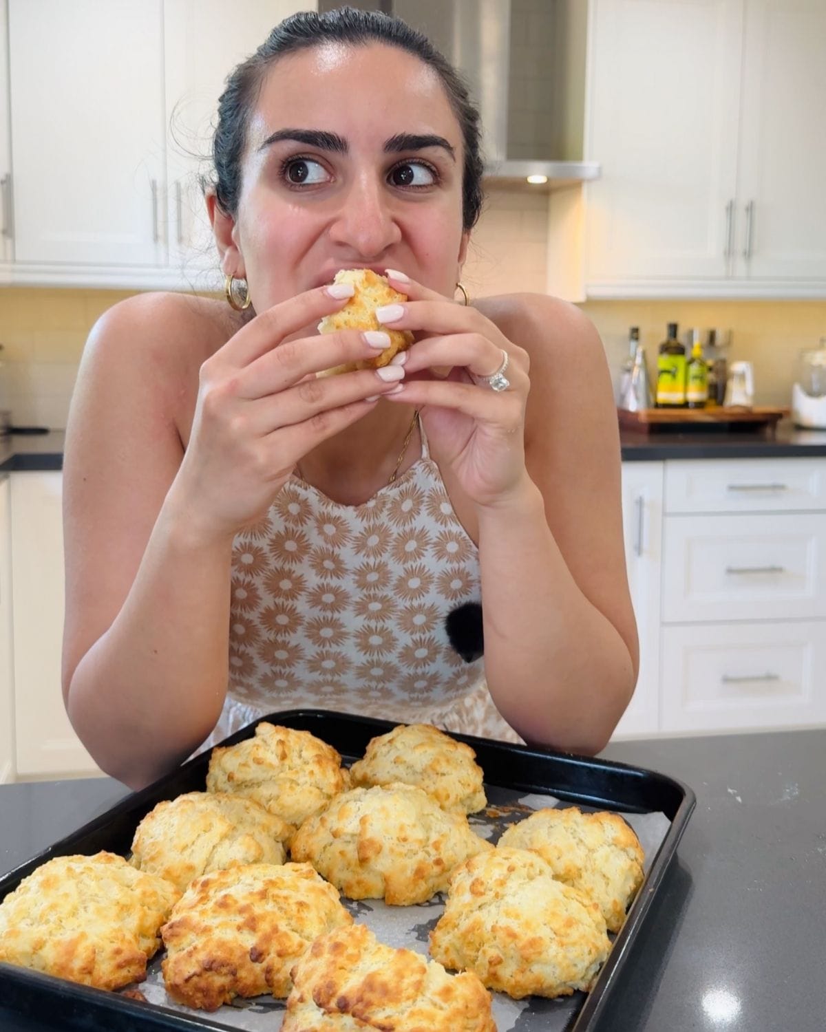 Homemade Buttermilk Drop Biscuits (Ready in 20 Minutes!) - Minoo Makes ...