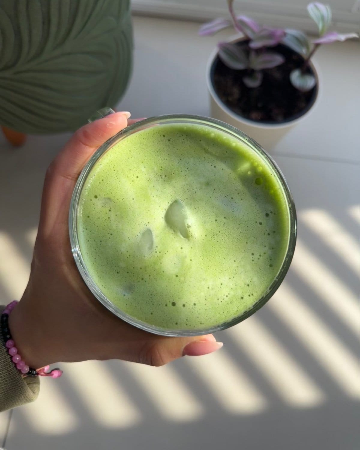 How to Make an Iced Matcha Latte at Home in 3 Simple Steps