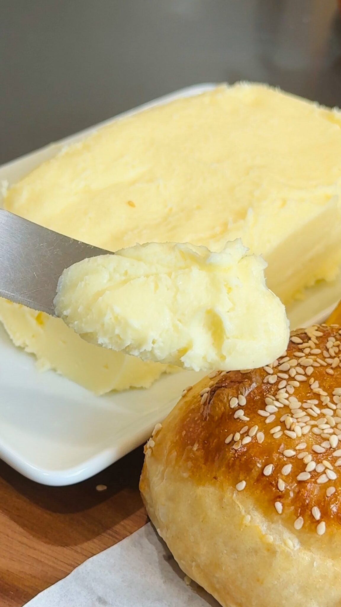How to Make Homemade Butter in 15 Minutes